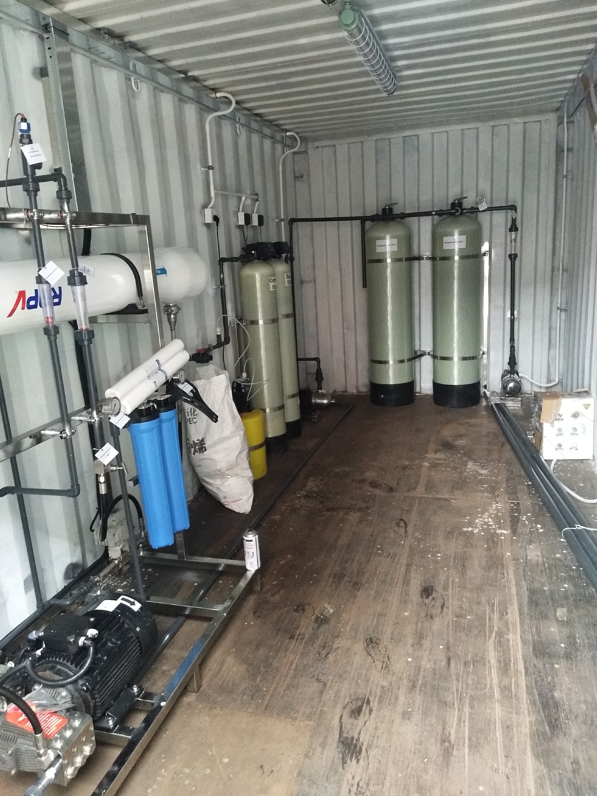 Containerized RO seawater desalination plant system- HYSWRO Containerized RO seawater desalination plant system- HYSWRO